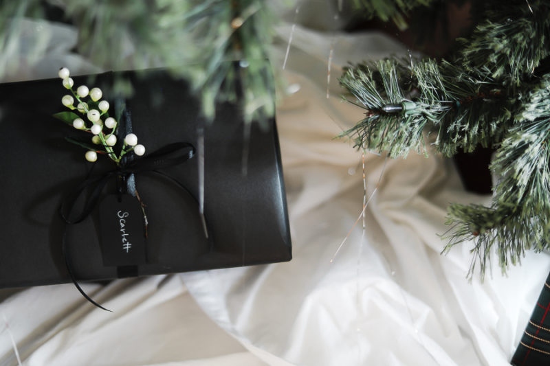 Quick Gift Wrapping Tricks - She Holds Dearly