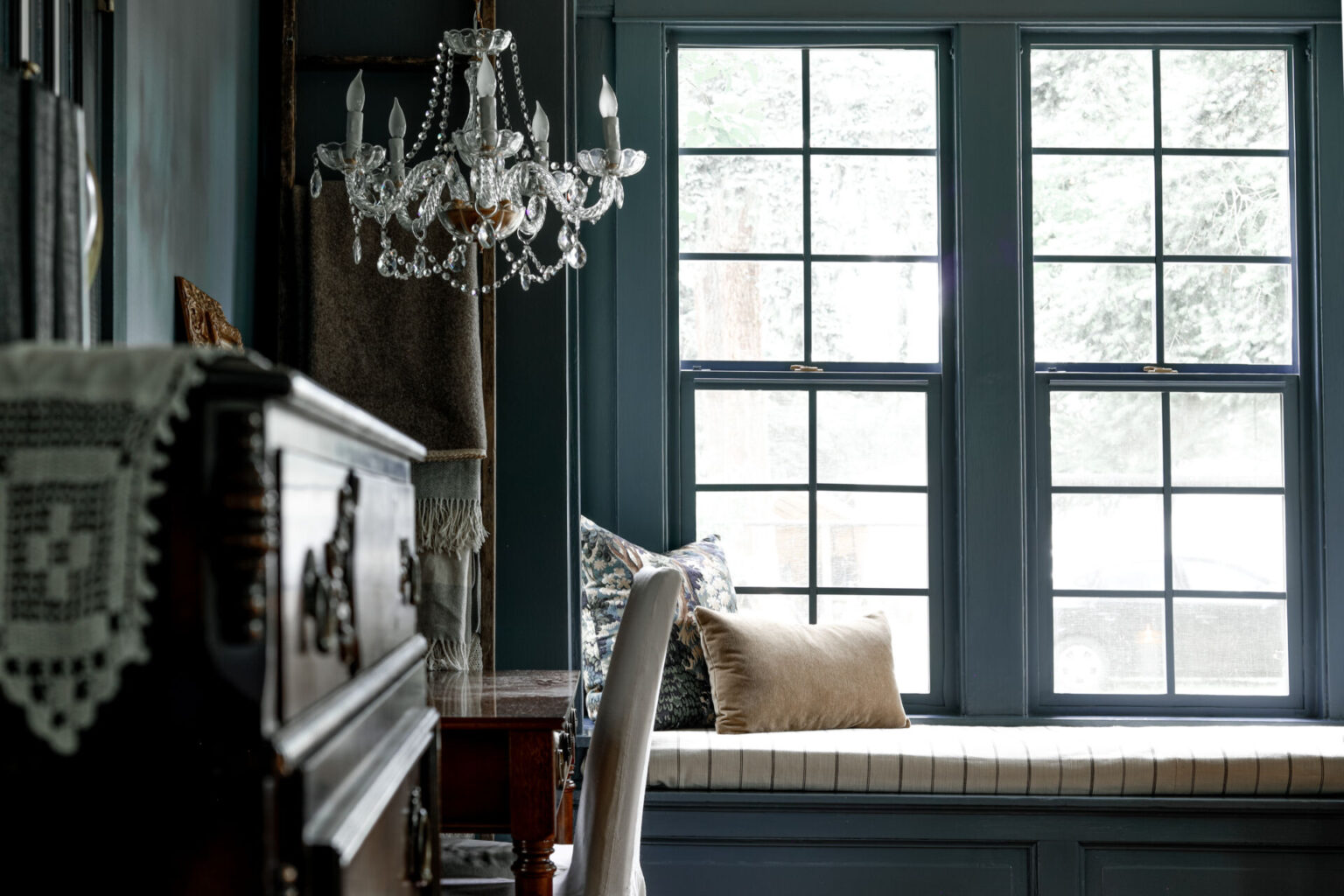 How to Change the Color of Vinyl Windows - She Holds Dearly