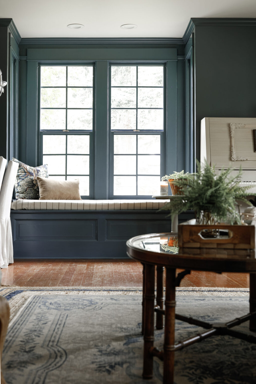 How to Change the Color of Vinyl Windows - She Holds Dearly