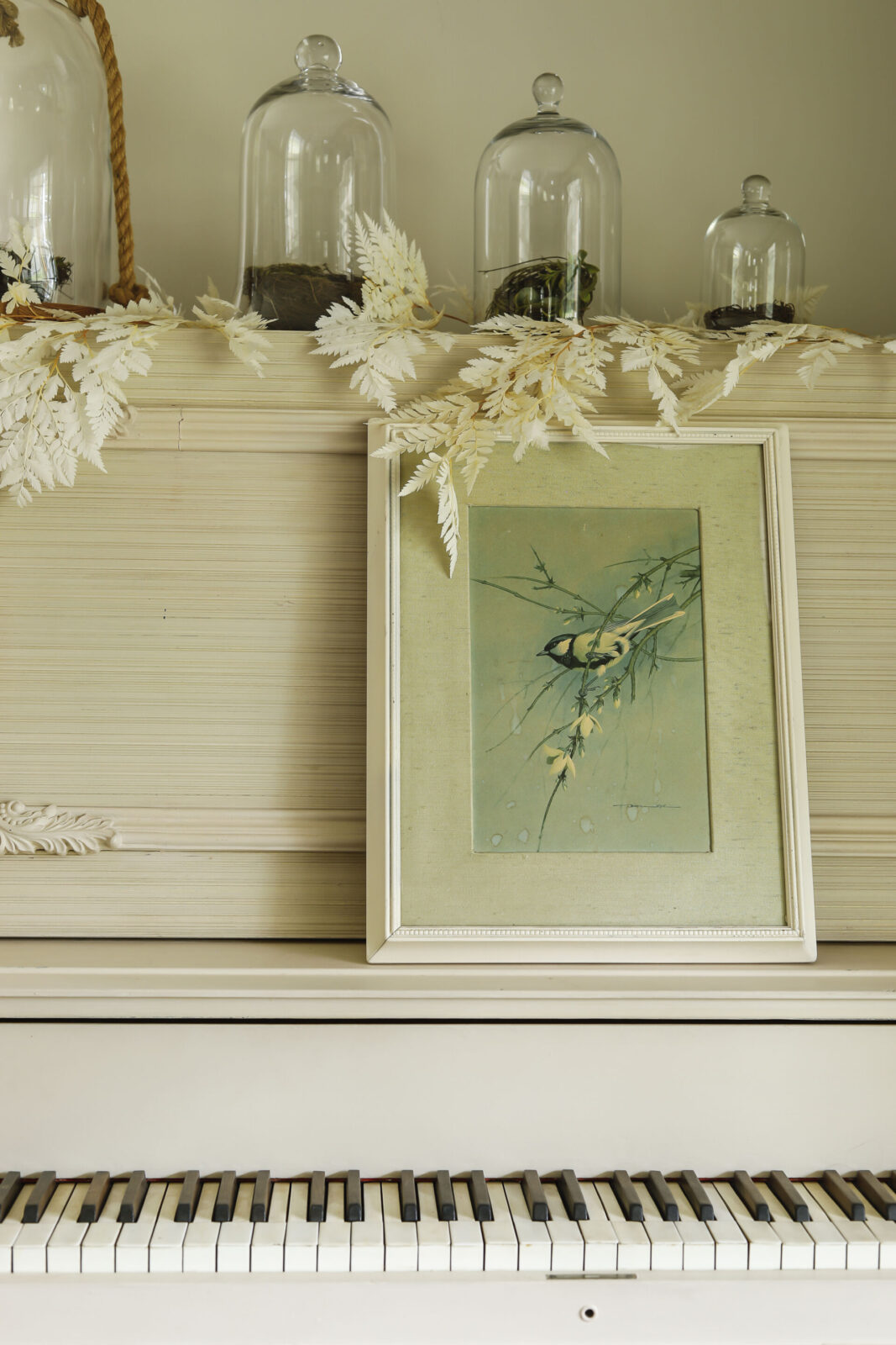 Brand New | Spring Decor Boxes - She Holds Dearly