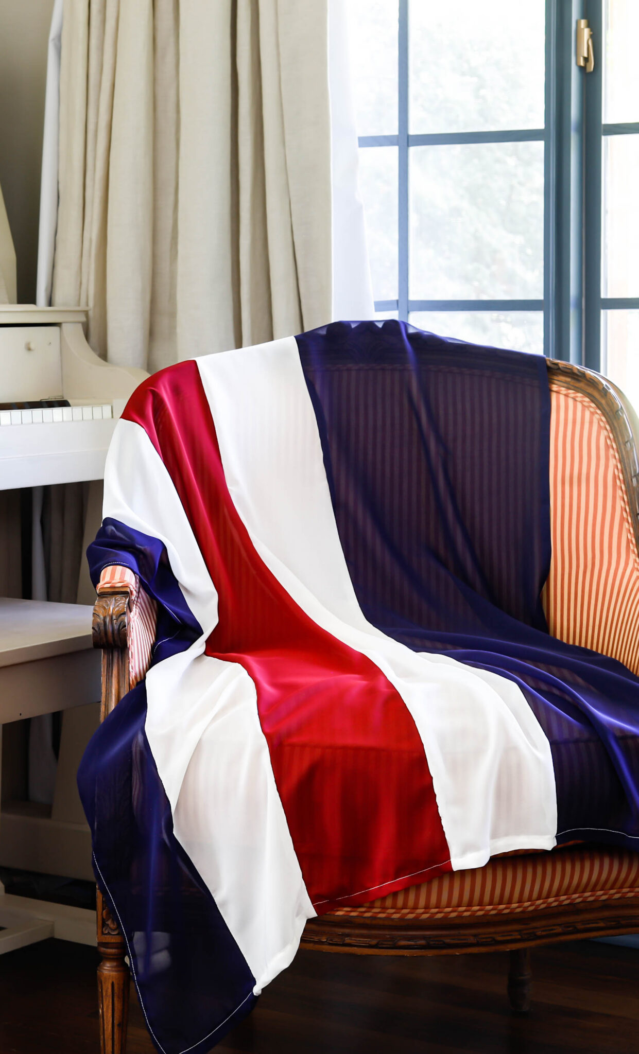 How to save $200 by making your own DIY Patriotic Bunting for the 4th ...